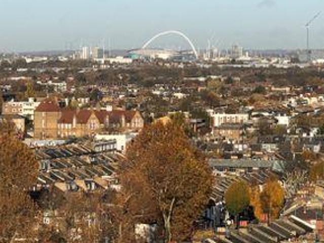 3 Bedrooms Flat for rent in Sovereign Court, 45 Beadon Court, Hammersmith W6