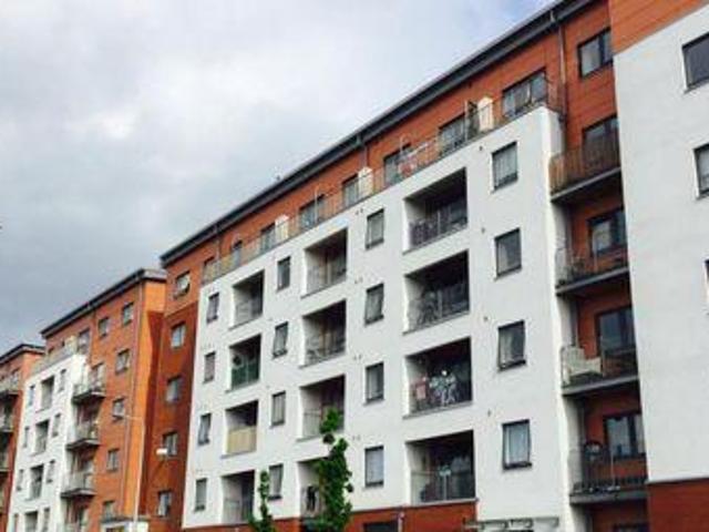 3 Bedrooms Flat for rent in Sailmaker Apartments, Salamander Street, Leith EH6