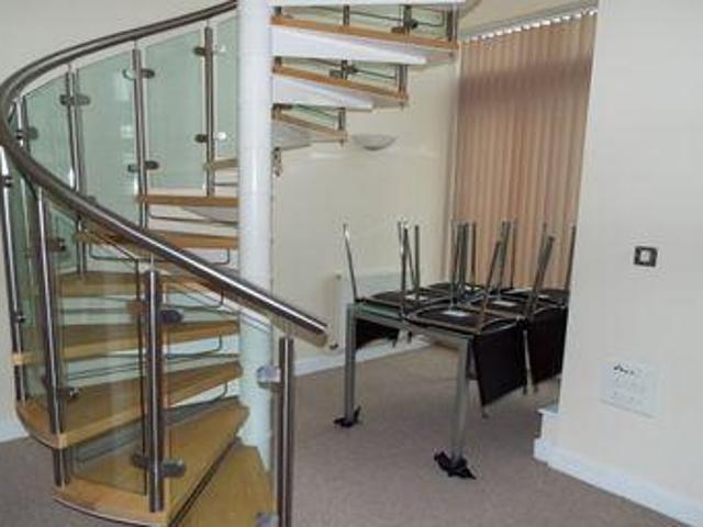 3 Bedrooms Flat for rent in Seagull Lane, London E16