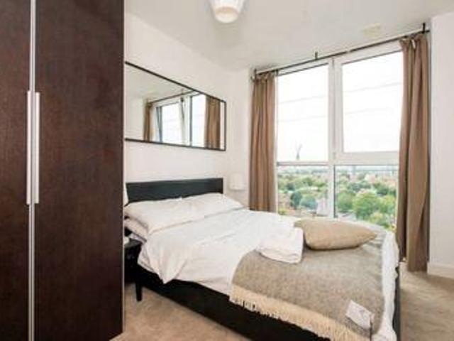 3 Bedrooms Flat for rent in Seagull Lane, London E16