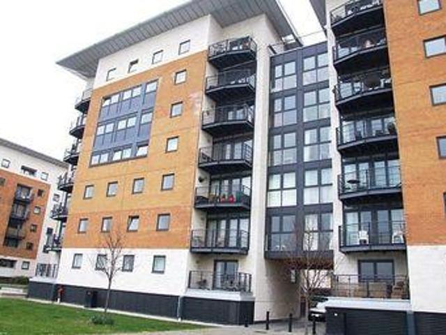 3 Bedrooms Flat for rent in Sheerness Mews, Galleons Lock E16