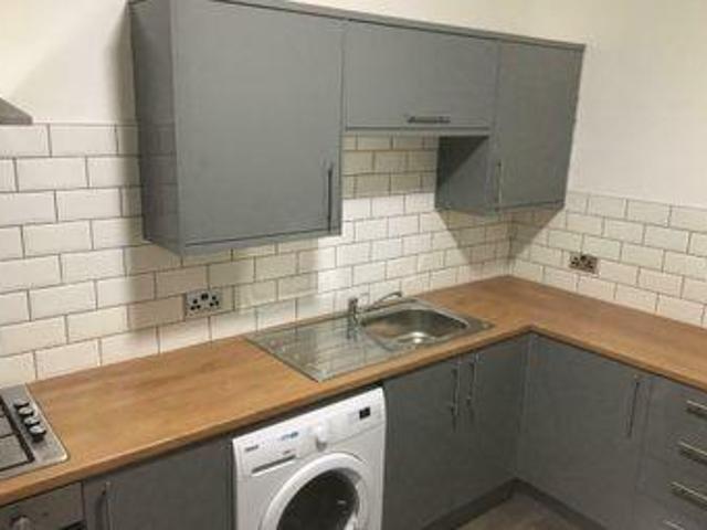 3 Bedrooms Flat for rent in Sheldon Road, Netheredge, Sheffield S7