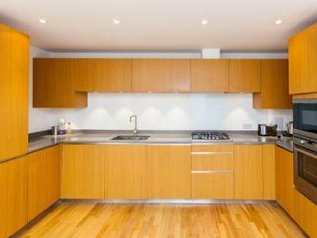 3 Bedrooms Flat for rent in Shepherds Bush Place, Shepherds Bush W12