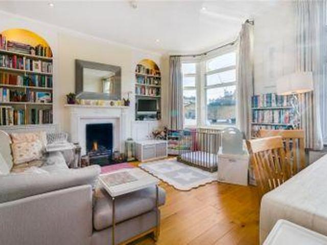 3 Bedrooms Flat for rent in Shorrolds Road, London SW6