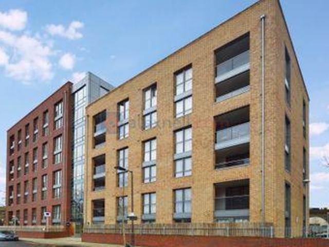 3 Bedrooms Flat for rent in Silwood Street, London SE16