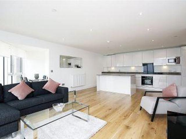 3 Bedrooms Flat for rent in Sky View Tower, London E15