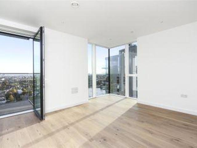 3 Bedrooms Flat for rent in Skyline Apartments, Devan Grove, London N4