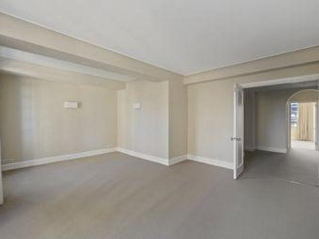3 Bedrooms Flat for rent in Sloane Street, London SW1X