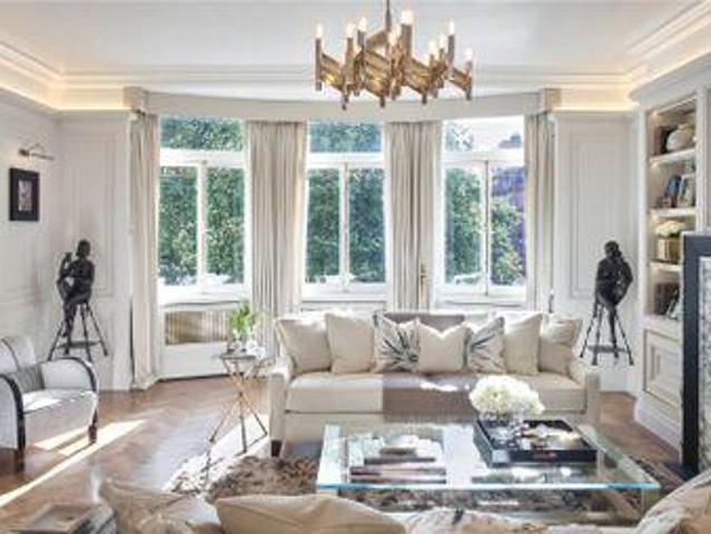 3 Bedrooms Flat for rent in Sloane Square, Belgravia, London SW1W