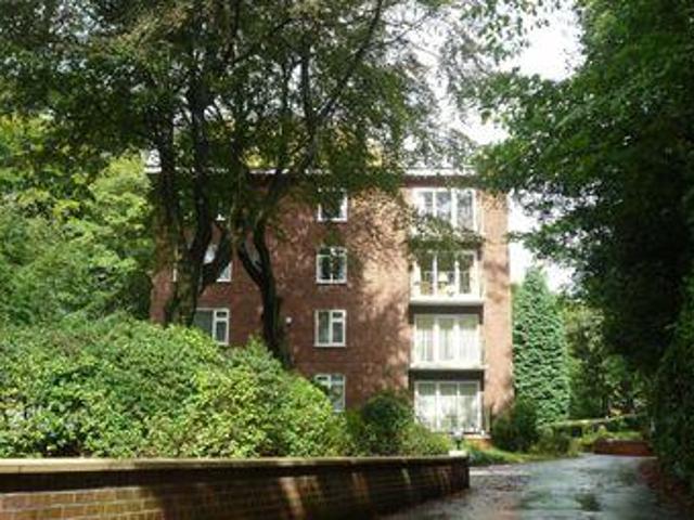 3 Bedrooms Flat for rent in Springclough, Chatsworth Road, Worsley M28