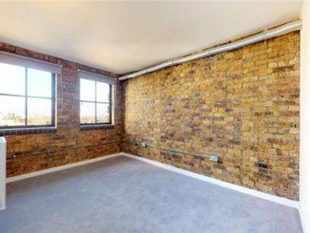 3 Bedrooms Flat for rent in Springfield House, 5 Tyssen Street, London E8