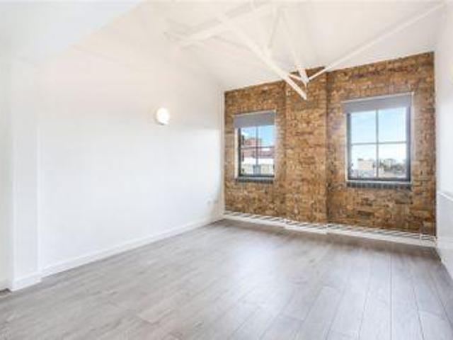 3 Bedrooms Flat for rent in Springfield House, 5 Tyssen Street, London E8