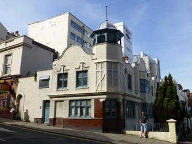 3 Bedrooms Flat for rent in Student House North Road, Brighton BN1