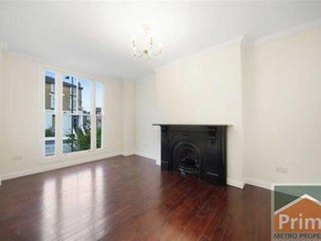 3 Bedrooms Flat for rent in St. Augustines Road, London NW1