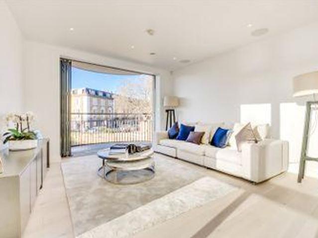 3 Bedrooms Flat for rent in St. Augustines Road, London NW1