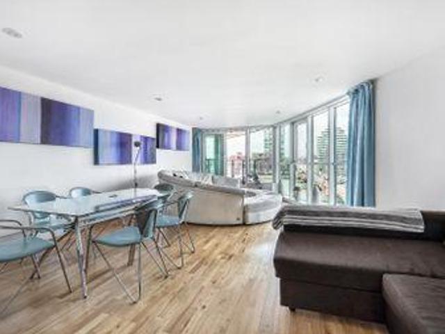 3 Bedrooms Flat for rent in St. George Wharf, London SW8