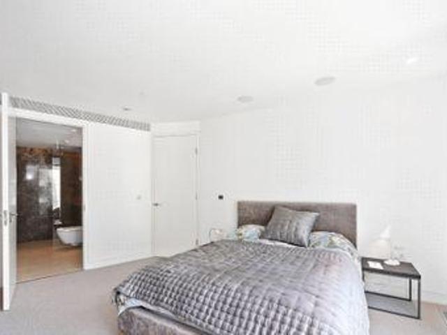 3 Bedrooms Flat for rent in St George Wharf, The Tower, London SW8