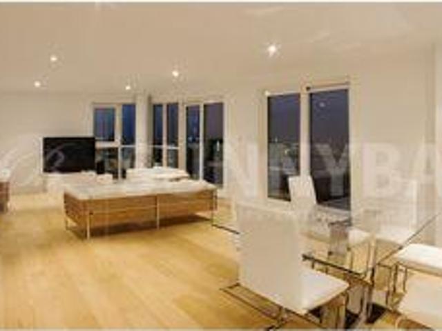 3 Bedrooms Flat for rent in St George Wharf, Vauxhall SW8
