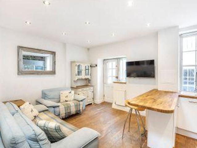 3 Bedrooms Flat for rent in St. Georges Drive, London SW1V