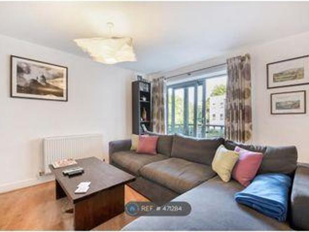 3 Bedrooms Flat for rent in St. Georges Grove, London SW17