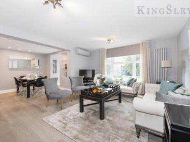 3 Bedrooms Flat for rent in St. Johns Wood Park, London NW8
