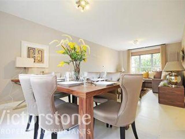 3 Bedrooms Flat for rent in St Johns Wood Park, St Johns Wood, London NW8