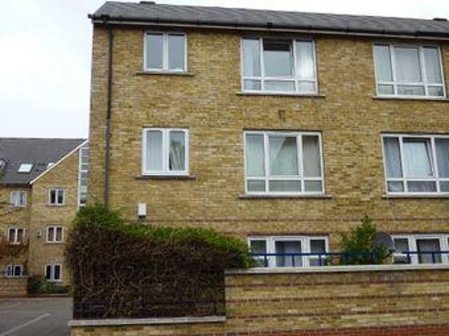 3 Bedrooms Flat for rent in St Marys Court, Rainhill Way, Bow E3