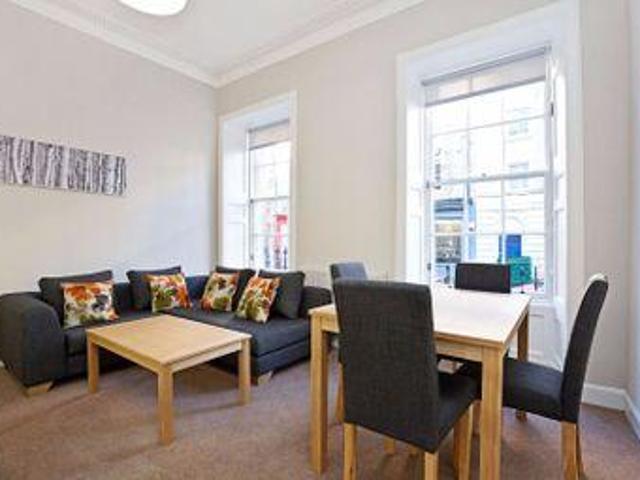 3 Bedrooms Flat for rent in St Patrick Square, Newington, Edinburgh EH8