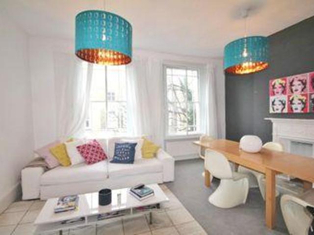 3 Bedrooms Flat for rent in St. Pauls Road, London N1