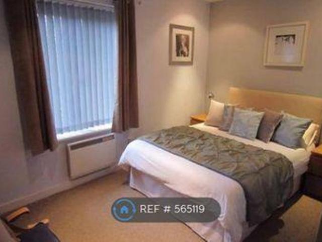 3 Bedrooms Flat for rent in St Wilfrids St, Manchester M15