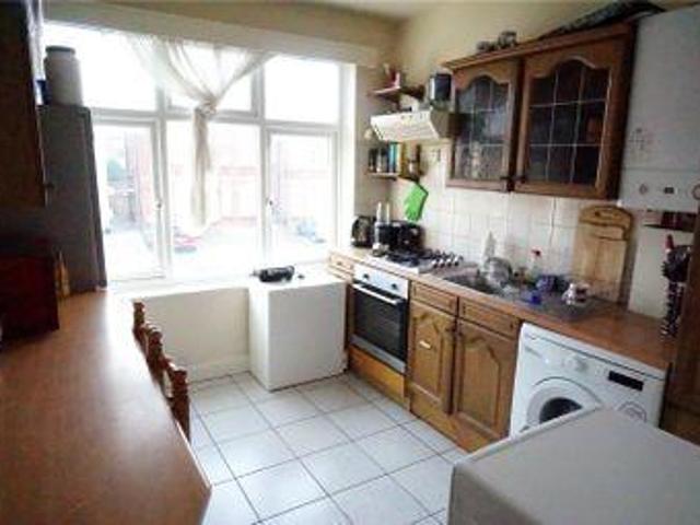 3 Bedrooms Flat for rent in Station Road, Hendon NW4
