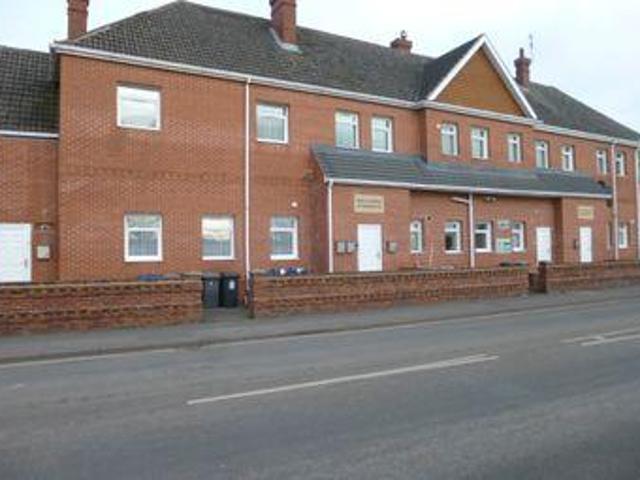 3 Bedrooms Flat for rent in Station Road, Stainforth, Doncaster DN7