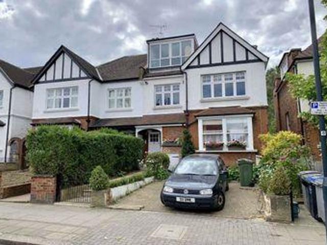3 Bedrooms Flat for rent in Staverton Road, Willesden Green, London NW2