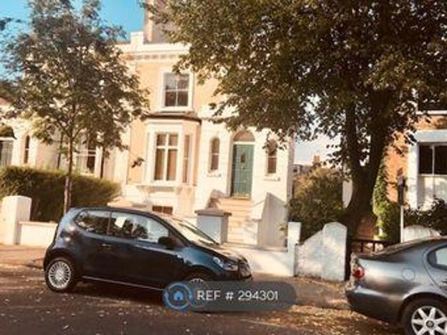 3 Bedrooms Flat for rent in Stock Orchard Crescent, London N7