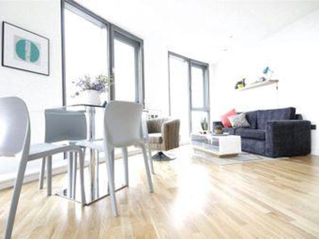 3 Bedrooms Flat for rent in Stratford High Street, London E15