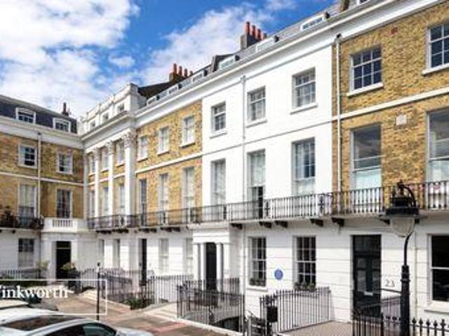3 Bedrooms Flat for rent in Sussex Square, Brighton, East Sussex BN2