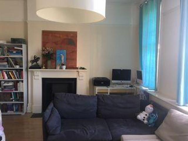 3 Bedrooms Flat for rent in Sydenham Road, London SE26