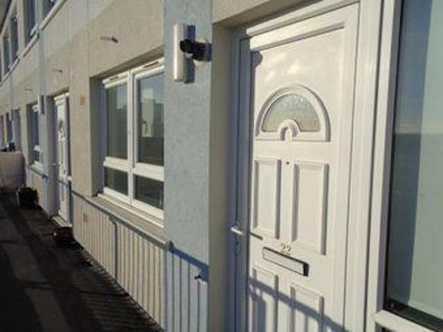3 Bedrooms Flat for rent in Pollockshaws Road, Pollokshaws, Glasgow G41
