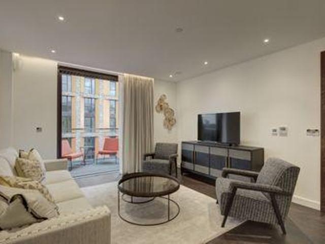 3 Bedrooms Flat for rent in Ponton Road, London SW11