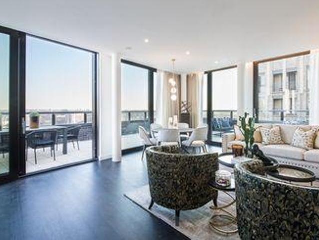 3 Bedrooms Flat for rent in Ponton Road, The Residence, London. SW11