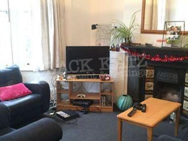 3 Bedrooms Flat for rent in Portnall Road, London W9