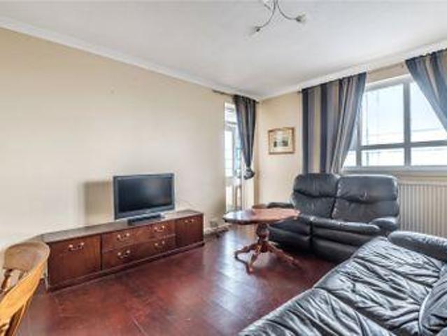 3 Bedrooms Flat for rent in Patten House, Green Lanes, Manor House, London N4