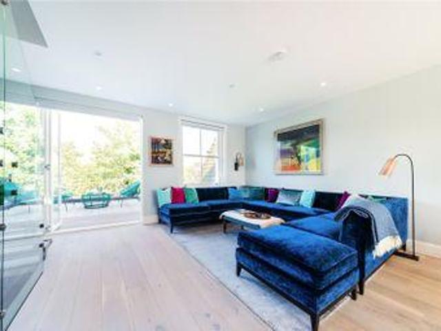 3 Bedrooms Flat for rent in Palace Gardens Terrace, London W8