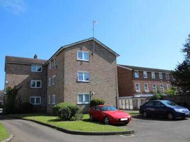 3 Bedrooms Flat for rent in Palace Road, Kingston Upon Thames KT1