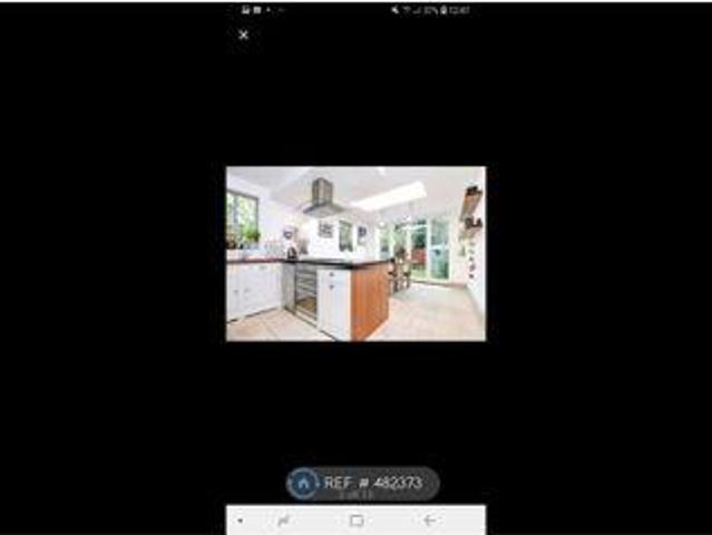 3 Bedrooms Flat for rent in Palace Road, London SW2
