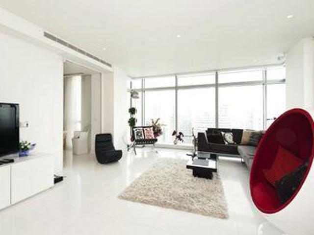3 Bedrooms Flat for rent in Pan Peninsula Square, London E14