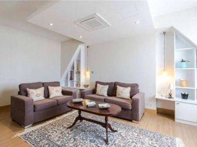 3 Bedrooms Flat for rent in Park Lane, London W1K