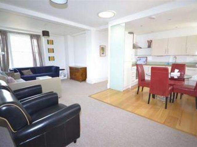 3 Bedrooms Flat for rent in Park Road, Marylebone, London NW1