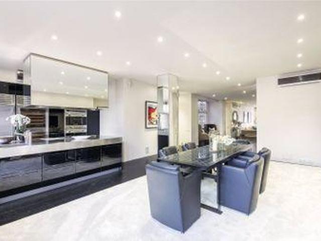 3 Bedrooms Flat for rent in Parkside, Knightsbridge, London SW1X