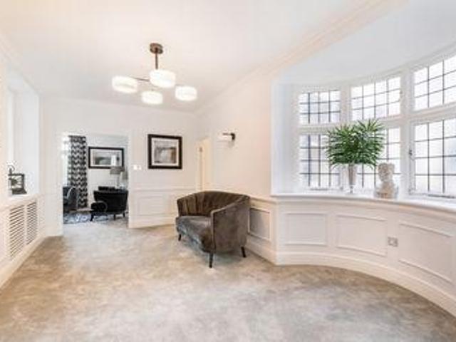 3 Bedrooms Flat for rent in Parkside, Knightsbridge SW1X